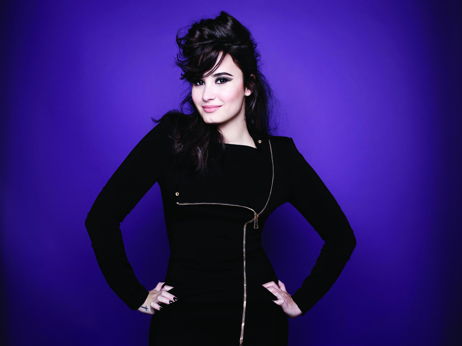 Demi Lovato começa turnê por SP e passa por RJ, Brasília, BH e Porto ...