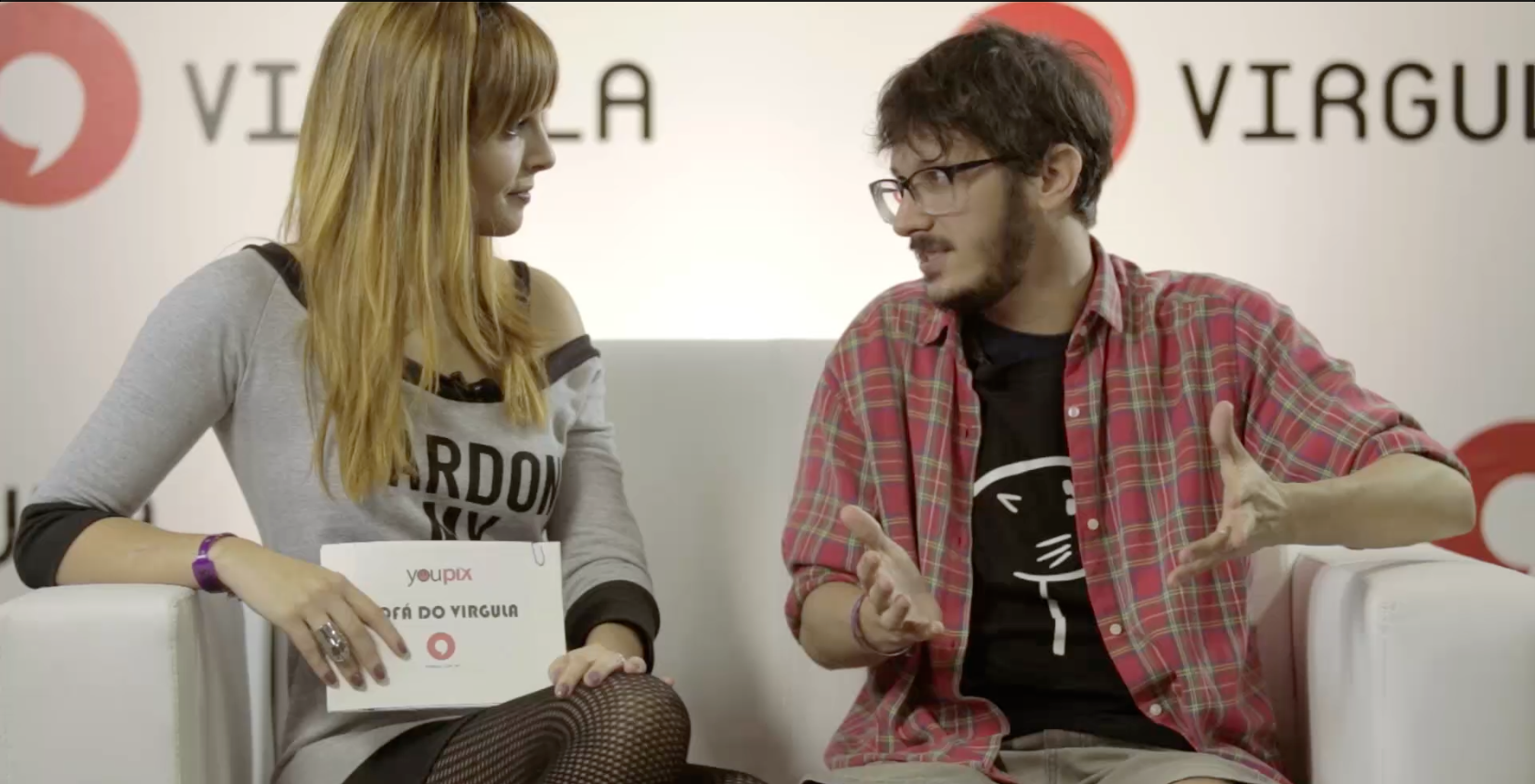 Titi Müller entrevista Daniel Furlan, do Amada Foca e TV Quase – Vírgula