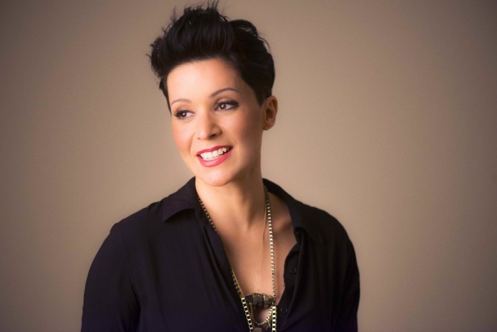 Patrícia Marx lança primeiro single de disco de inéditas – Vírgula