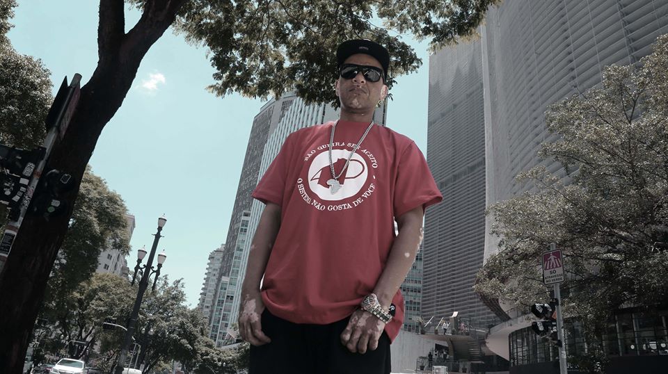 KL Jay, dos Racionais, lança segundo disco com 33 MCs – Vírgula