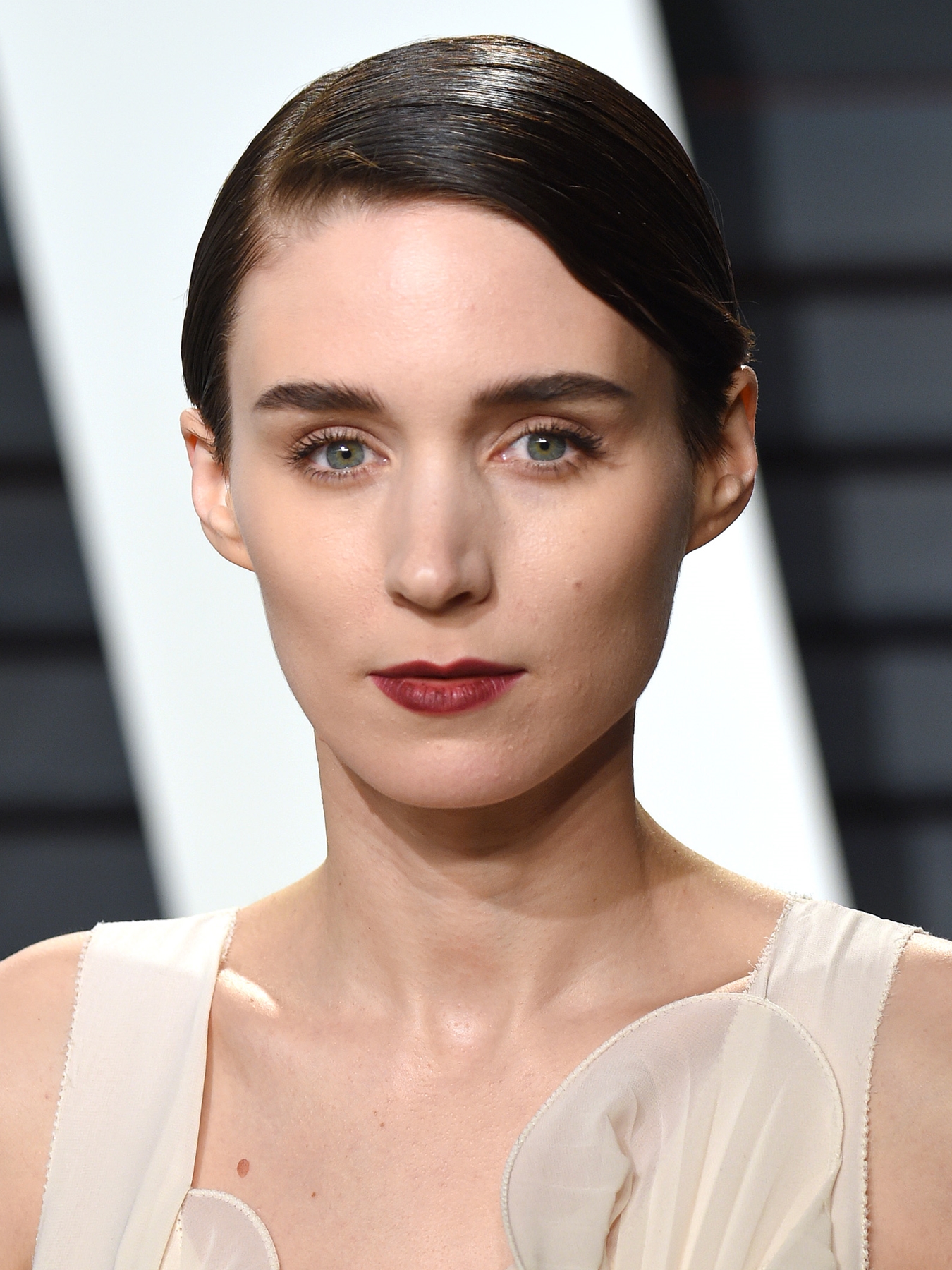 Rooney Mara fará Audrey Hepburn em filme biográfico – Vírgula